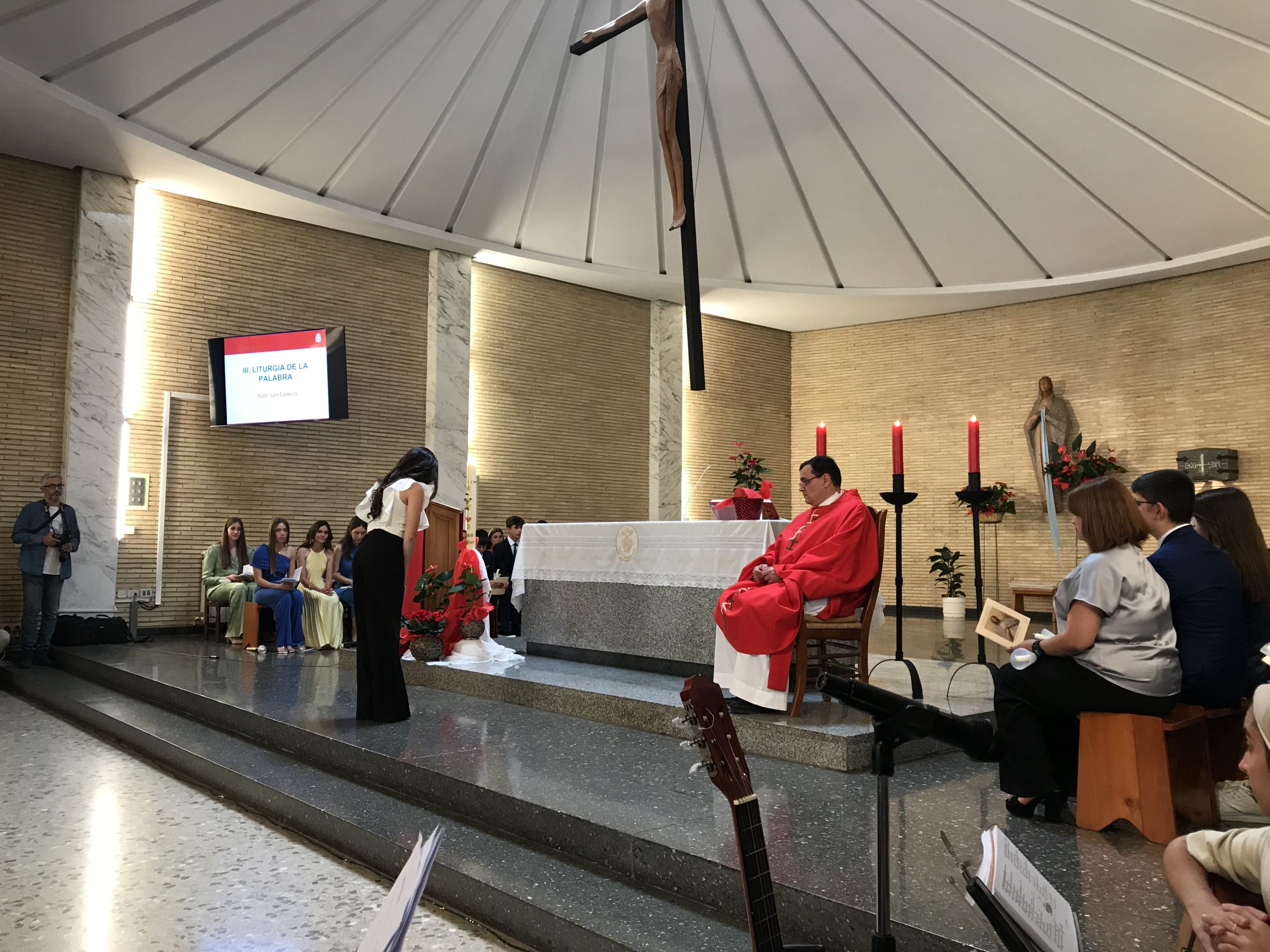 Recibid la fuerza del Espíritu Santo - Pureza de Maria Cid