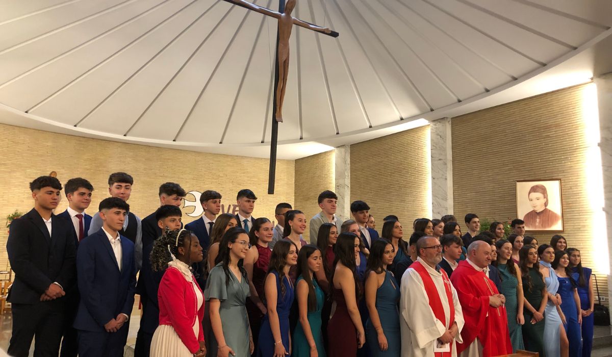 La Confirmación en Pureza de María CID - Pureza de Maria Cid